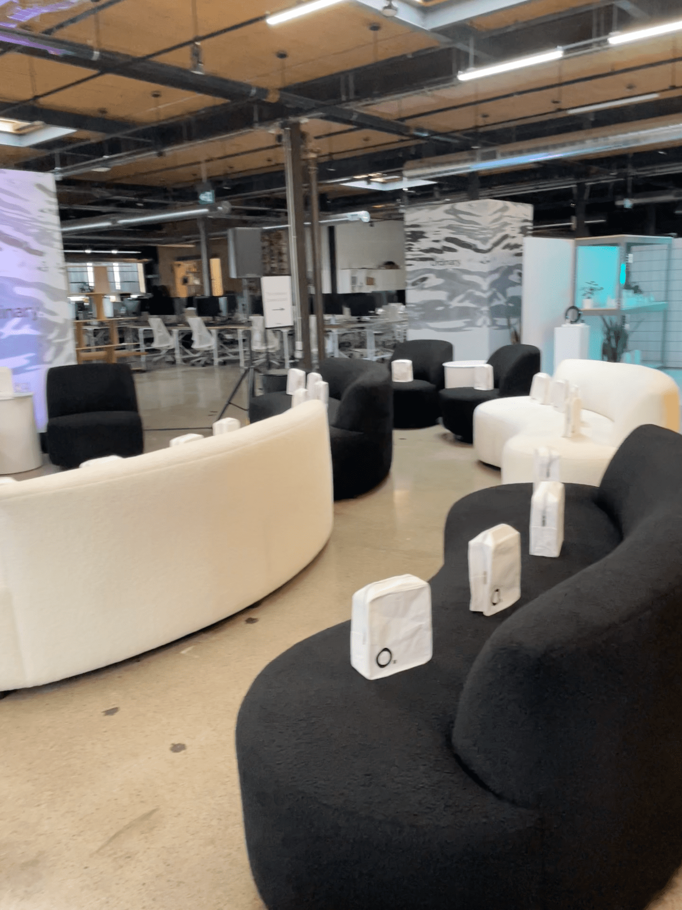 First In-Person Deciem Event - Deciem Chat Room